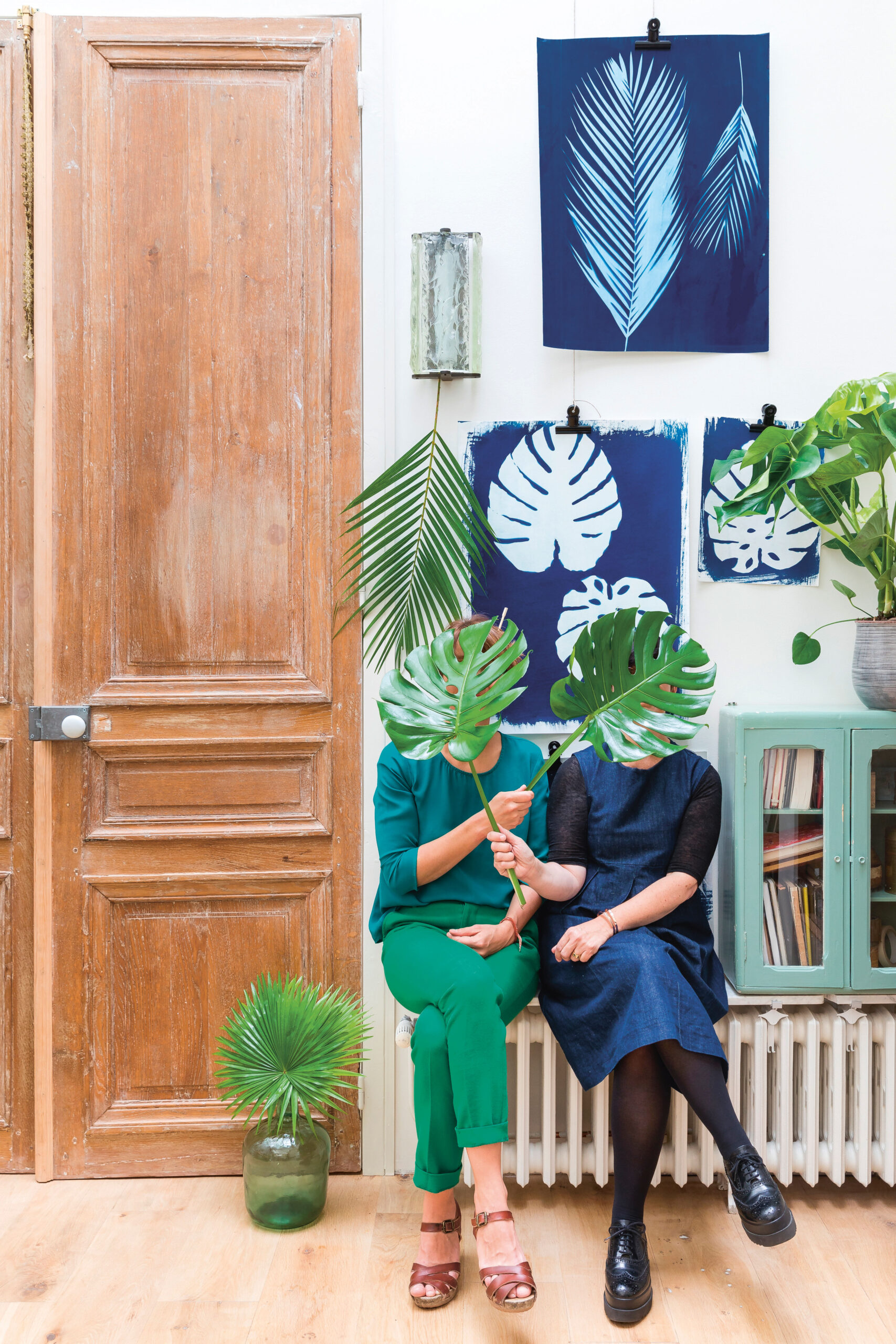 5 simple steps to make your own cyanotype - Gather Magazine